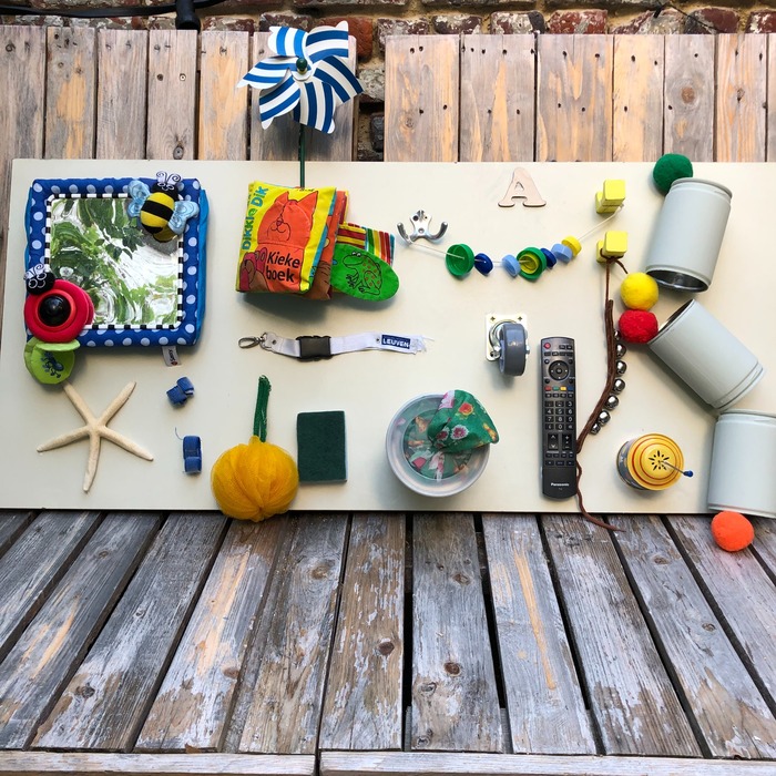 DIY: Sensory Board :: Mic Mac Minuscule